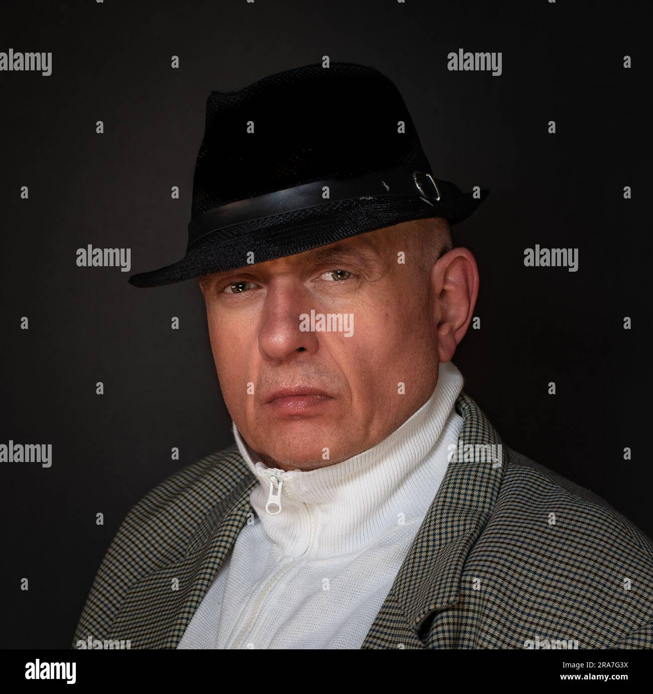 Tough guy facing camera hi-res stock photography and images - Alamy