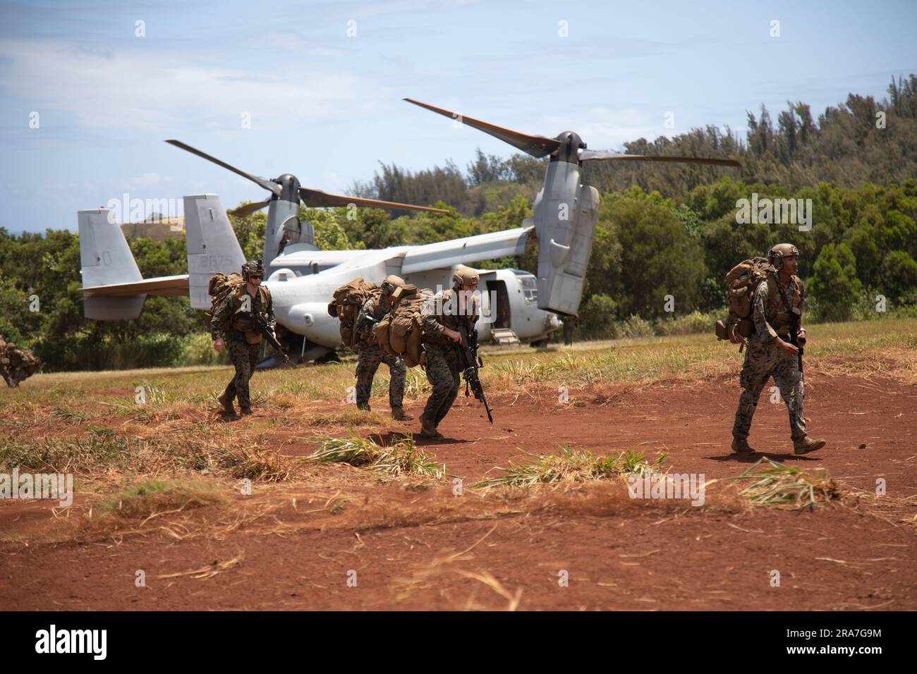 U.S. Marines with Advanced Infantry Training Battalion, School of ...