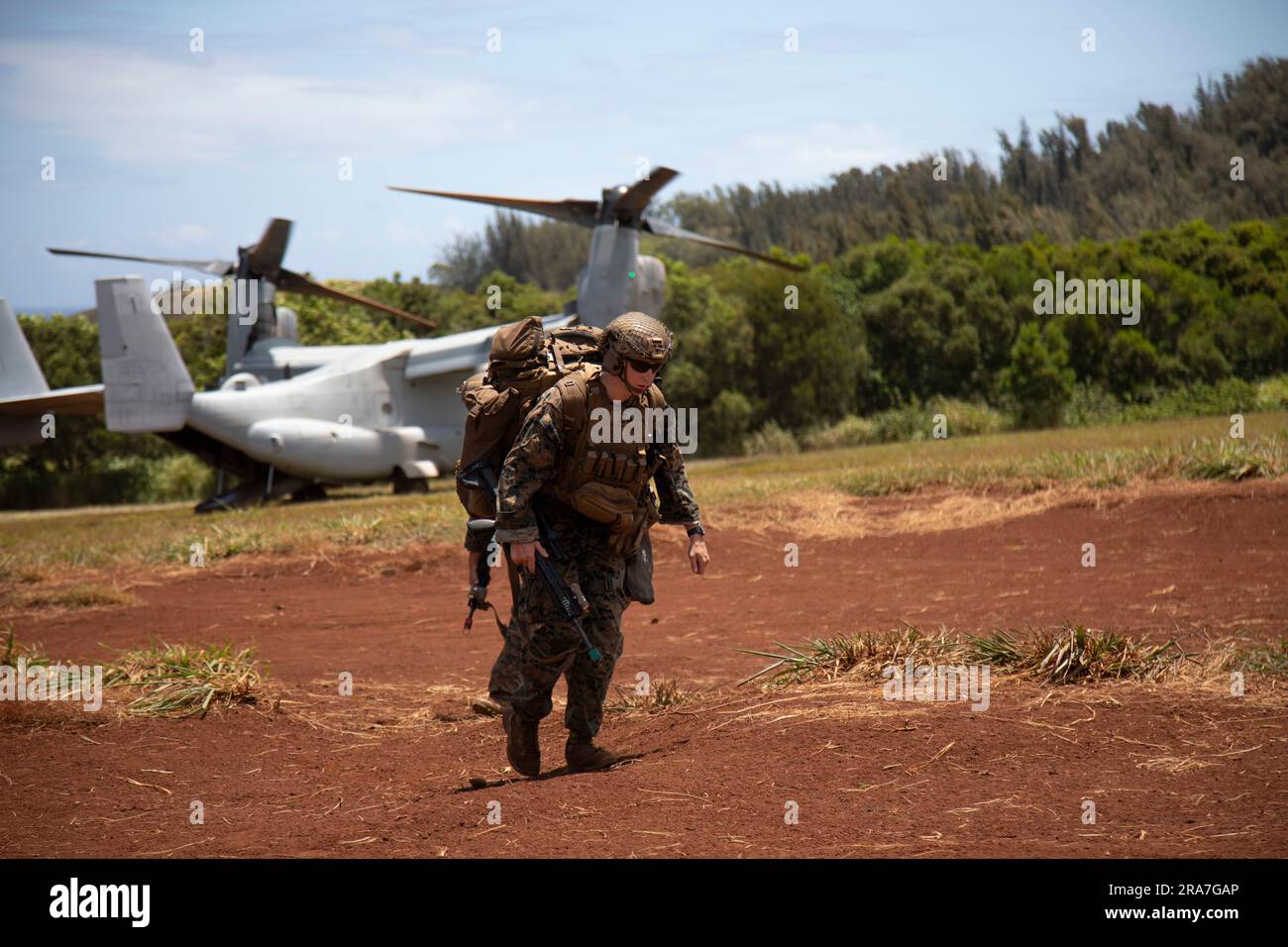 U.S. Marines with Advanced Infantry Training Battalion, School of ...