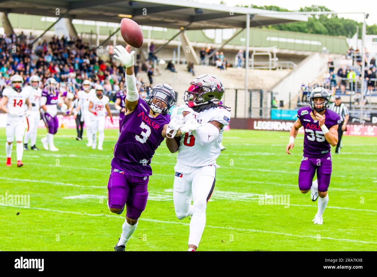 Db 6 hi-res stock photography and images - Alamy