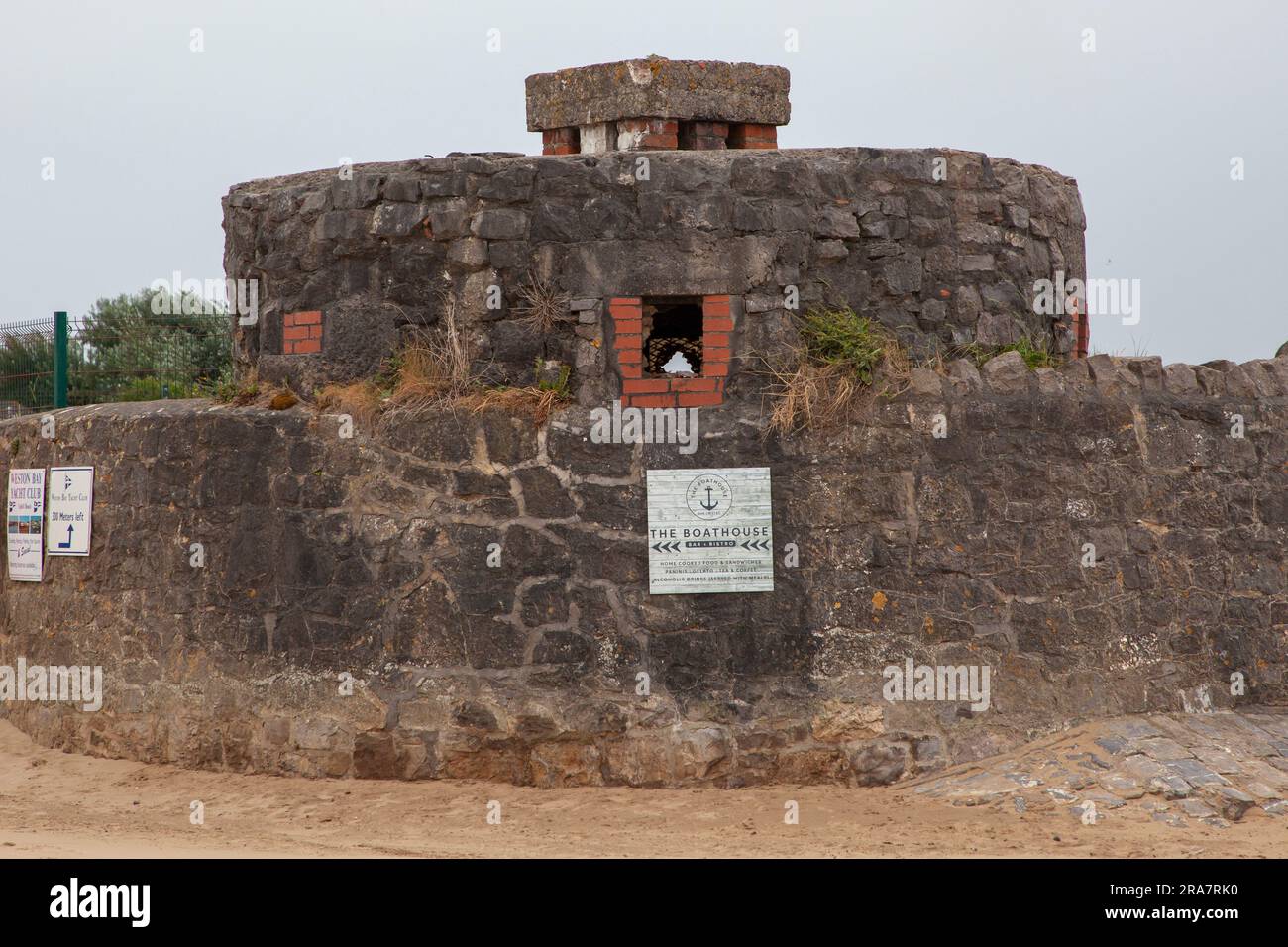 Uphill beach hi-res stock photography and images - Alamy