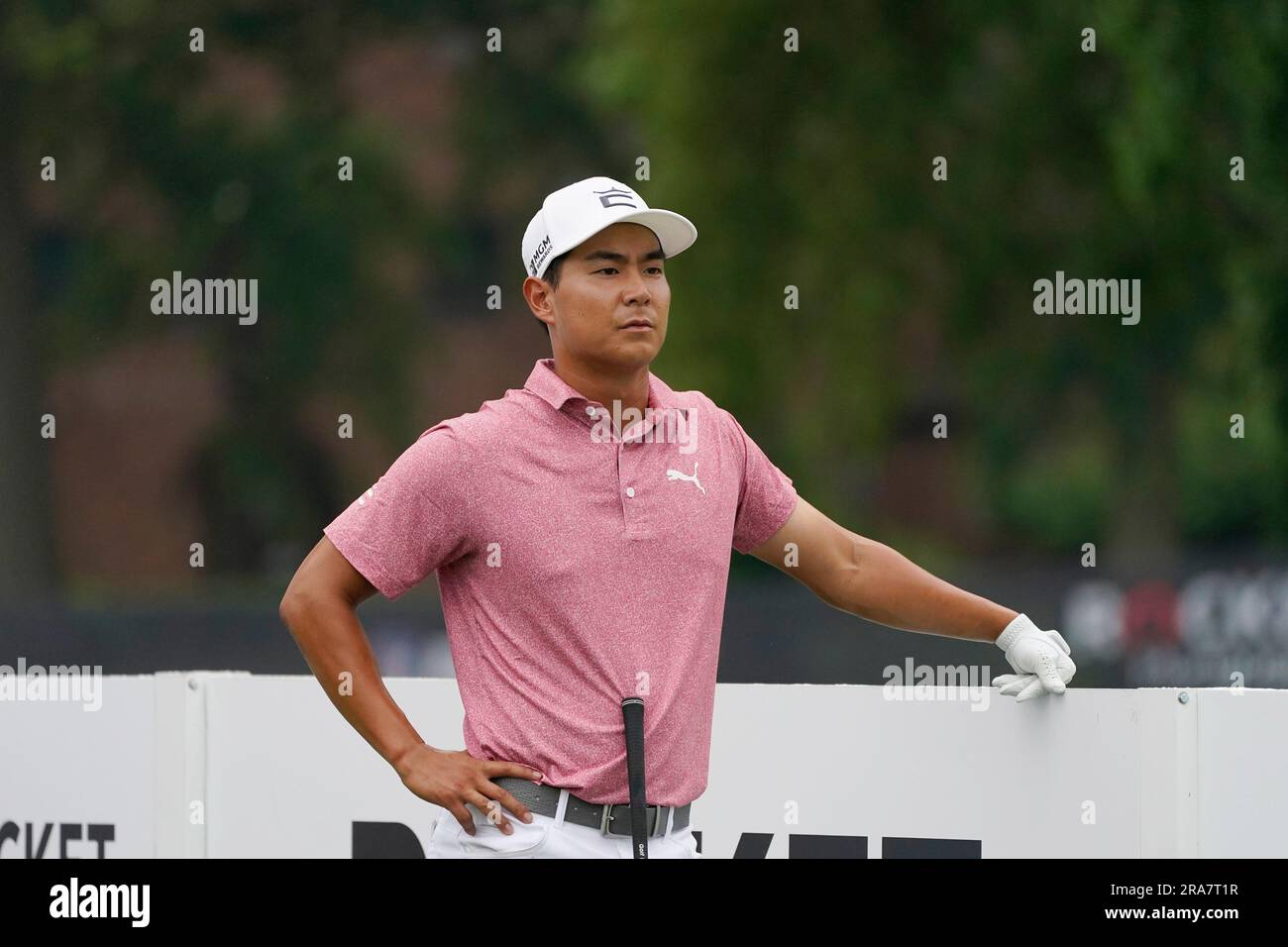 Justin Suh waits to drive off the 18th tee during the third round of ...