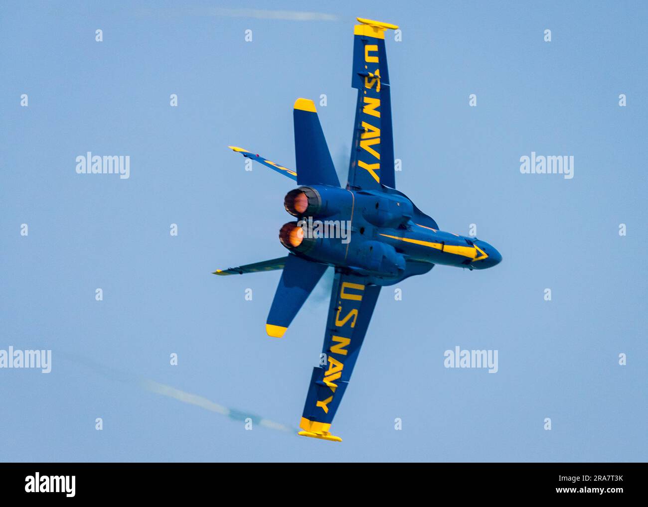 The amazing jets flying overhead Stock Photo - Alamy