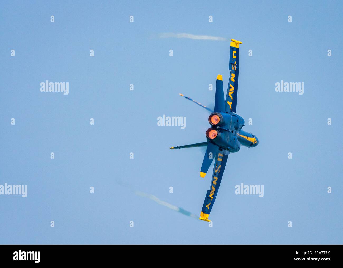 The amazing jets flying overhead Stock Photo - Alamy