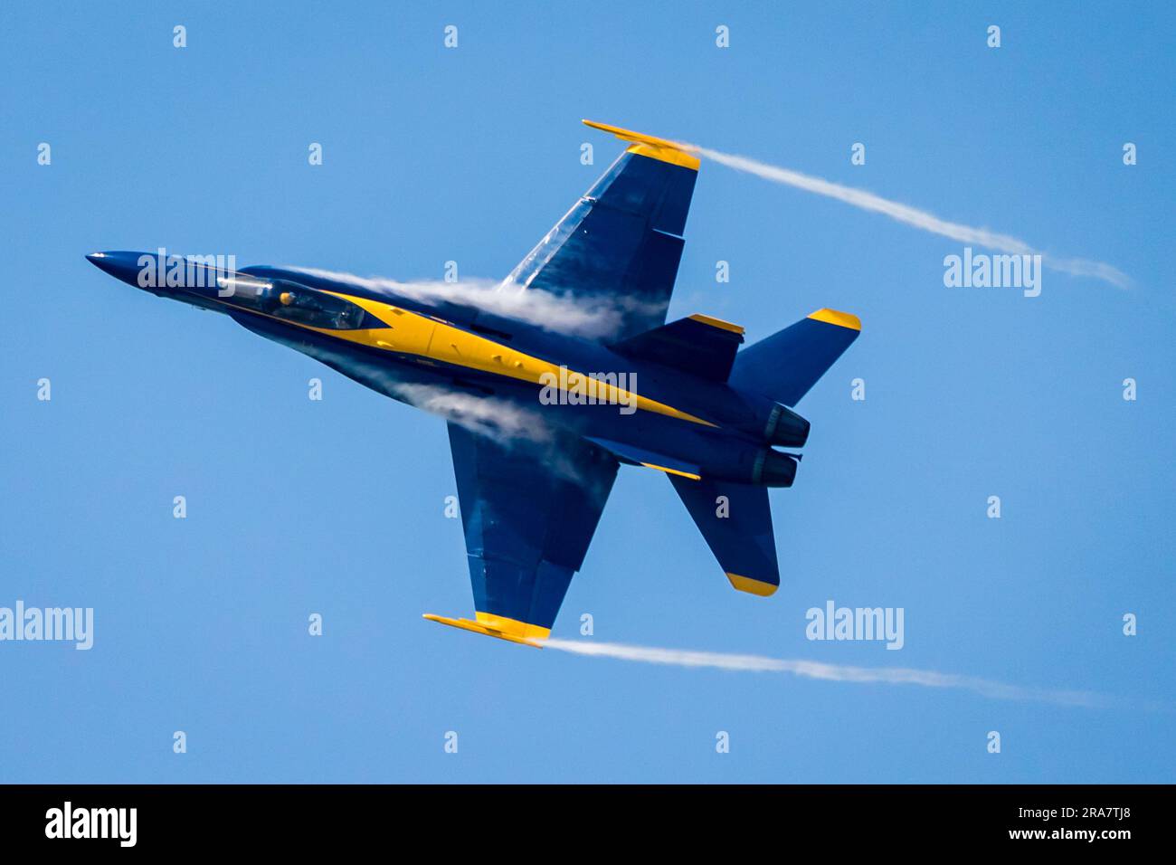 The amazing jets flying overhead Stock Photo - Alamy