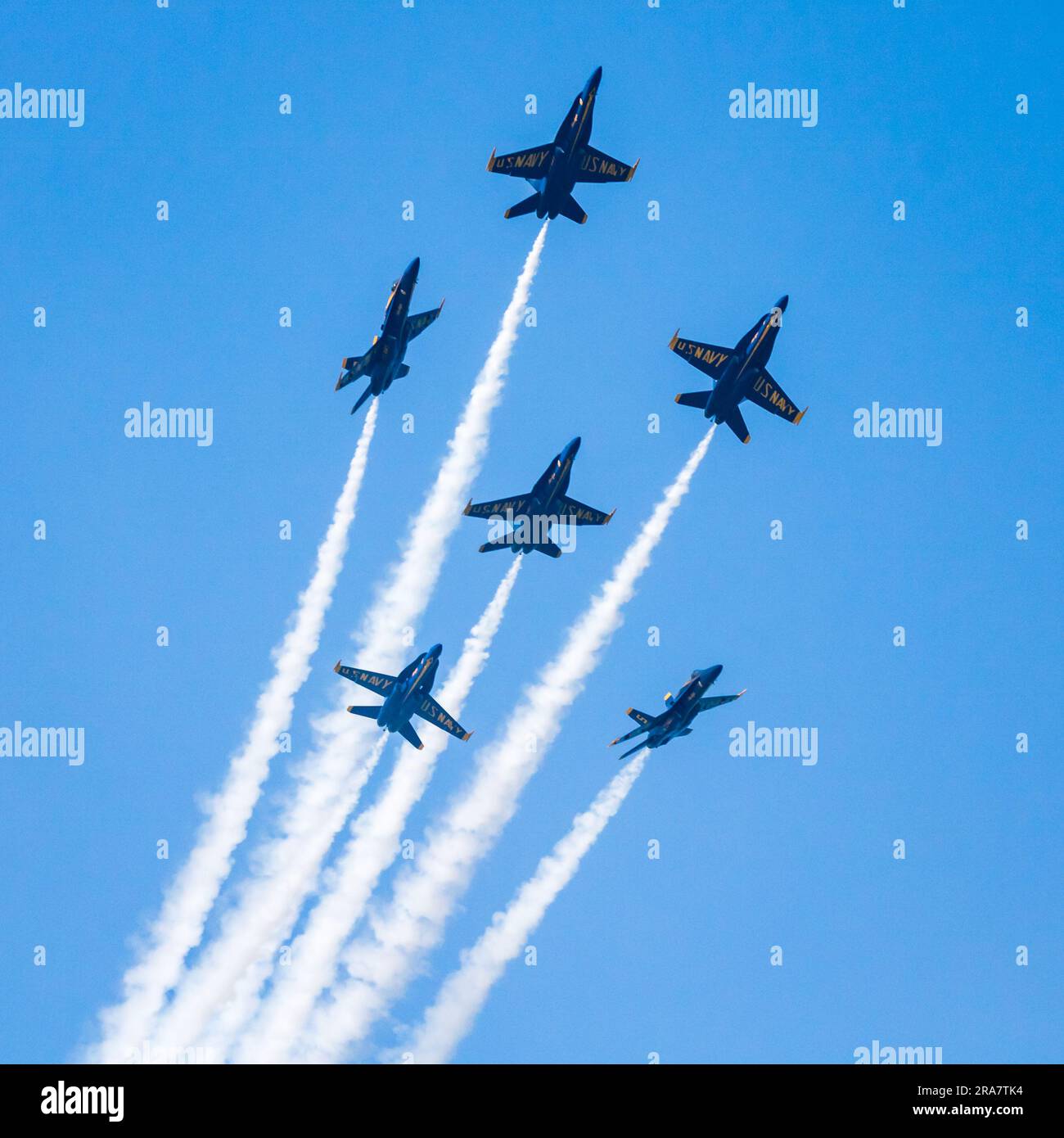 The amazing jets flying overhead Stock Photo - Alamy
