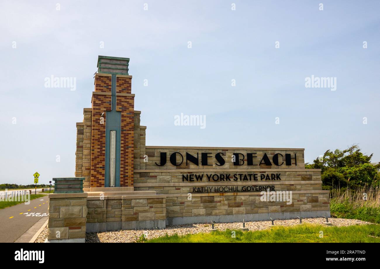 Front entrance sign logo street brick stone hi-res stock photography ...