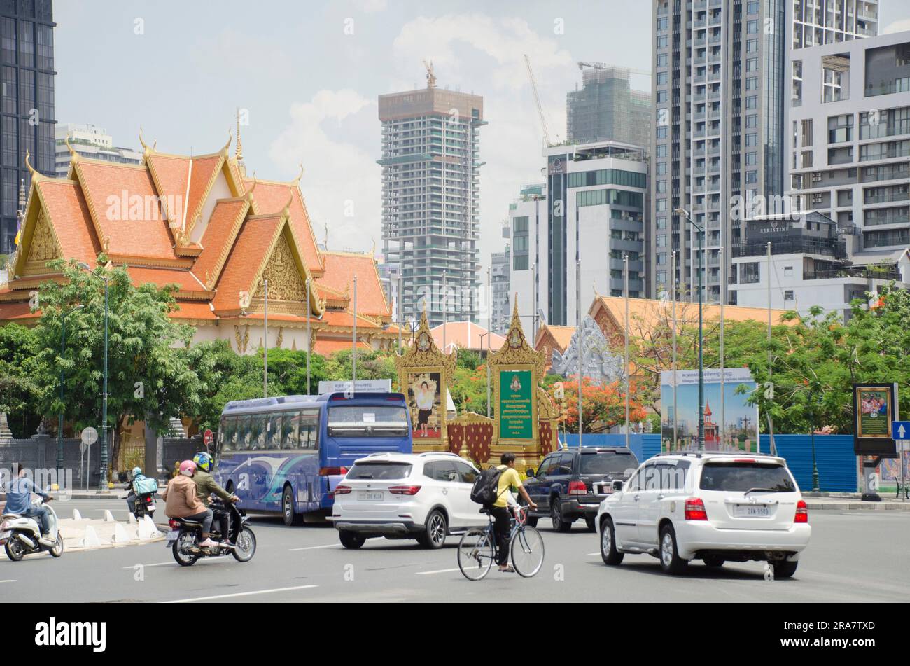 Phnom Penh, Cambodia. 25th June, 2023. Traditional Cambodian architecture amid the rapidly ...