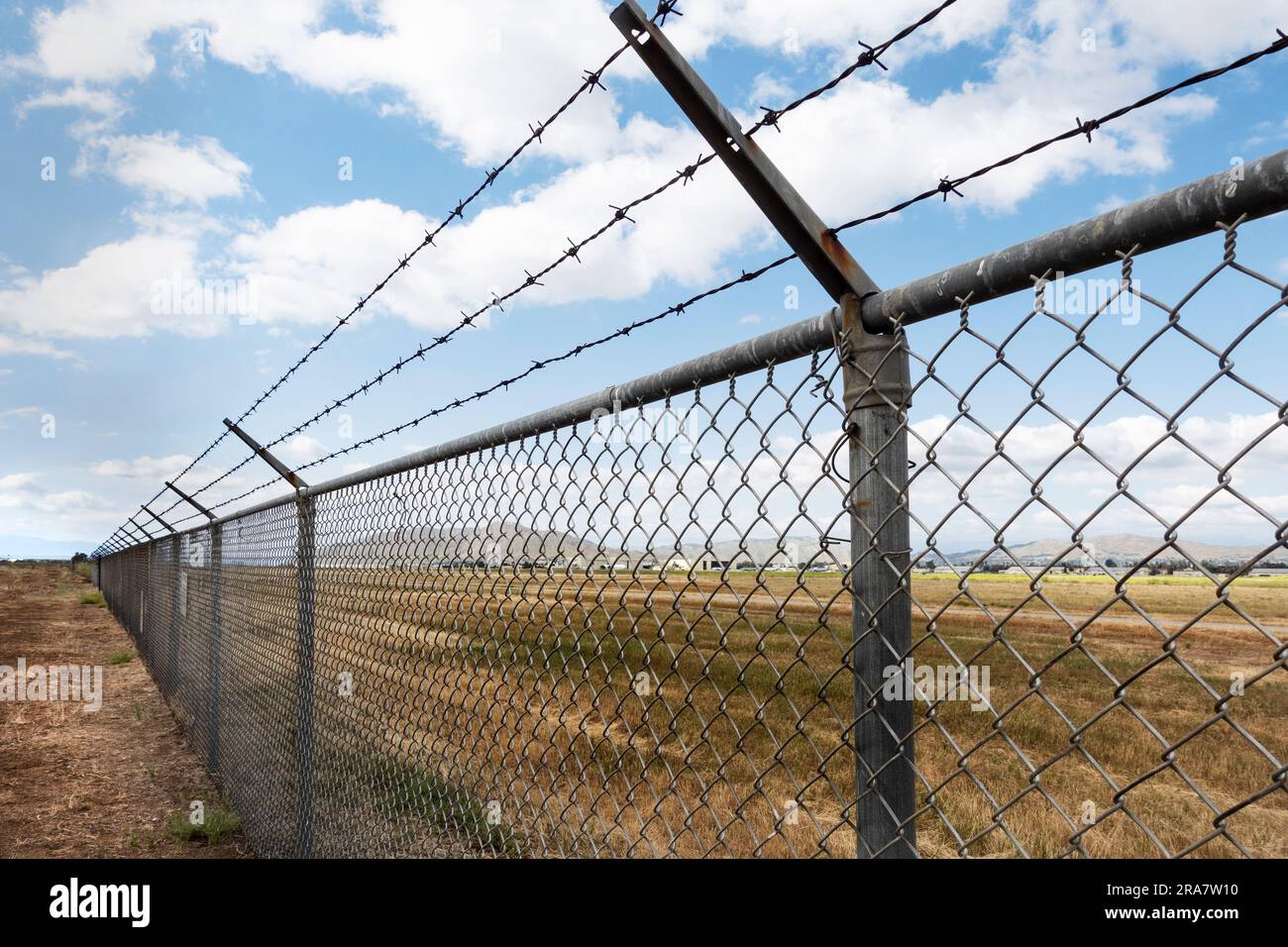 Chain Link Fence Barbed Wire Top
