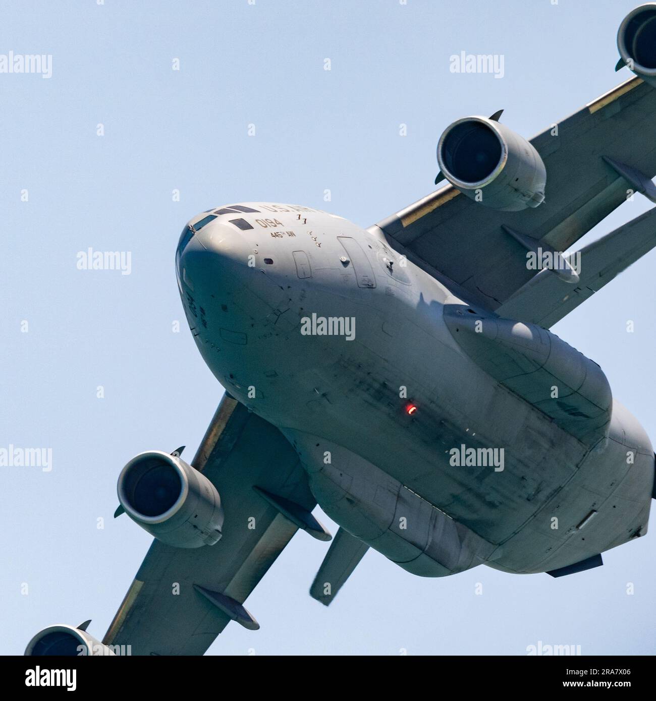 Large military transport plane hi-res stock photography and images - Alamy