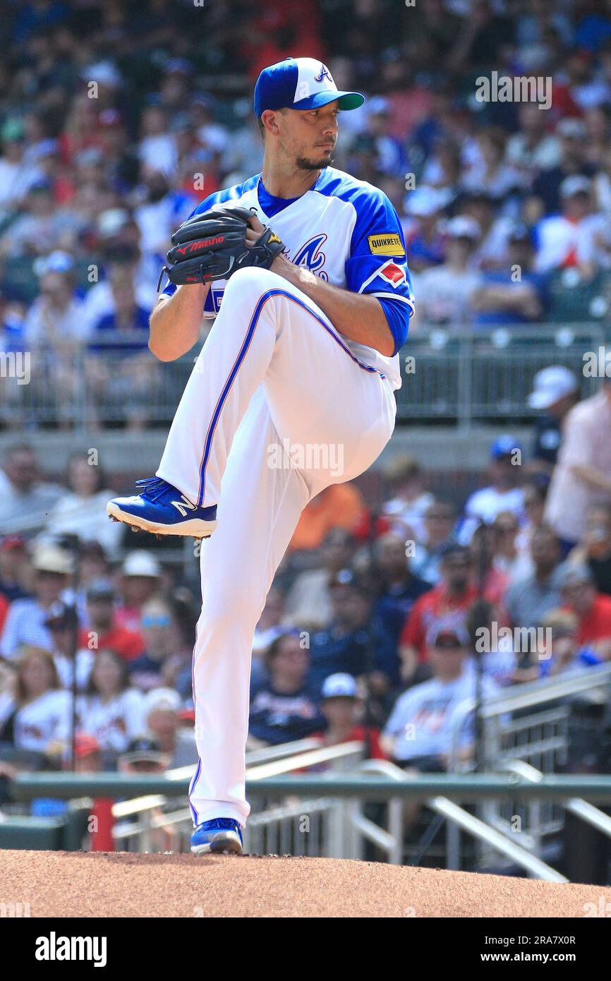 ATLANTA, GA - JULY 01: Atlanta Braves starting pitcher Charlie Morton ...
