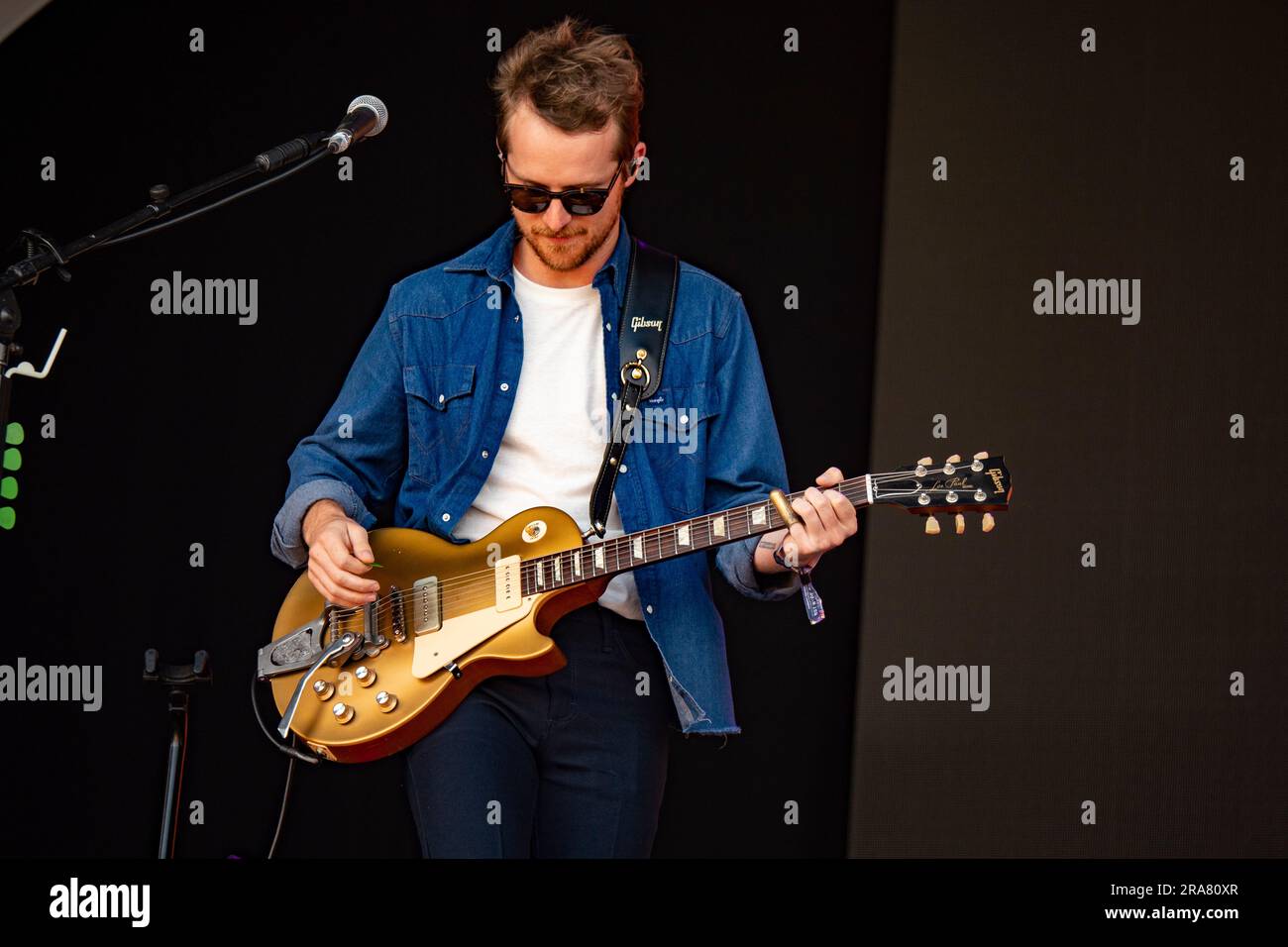 8 ep01 hi-res stock photography and images - Alamy