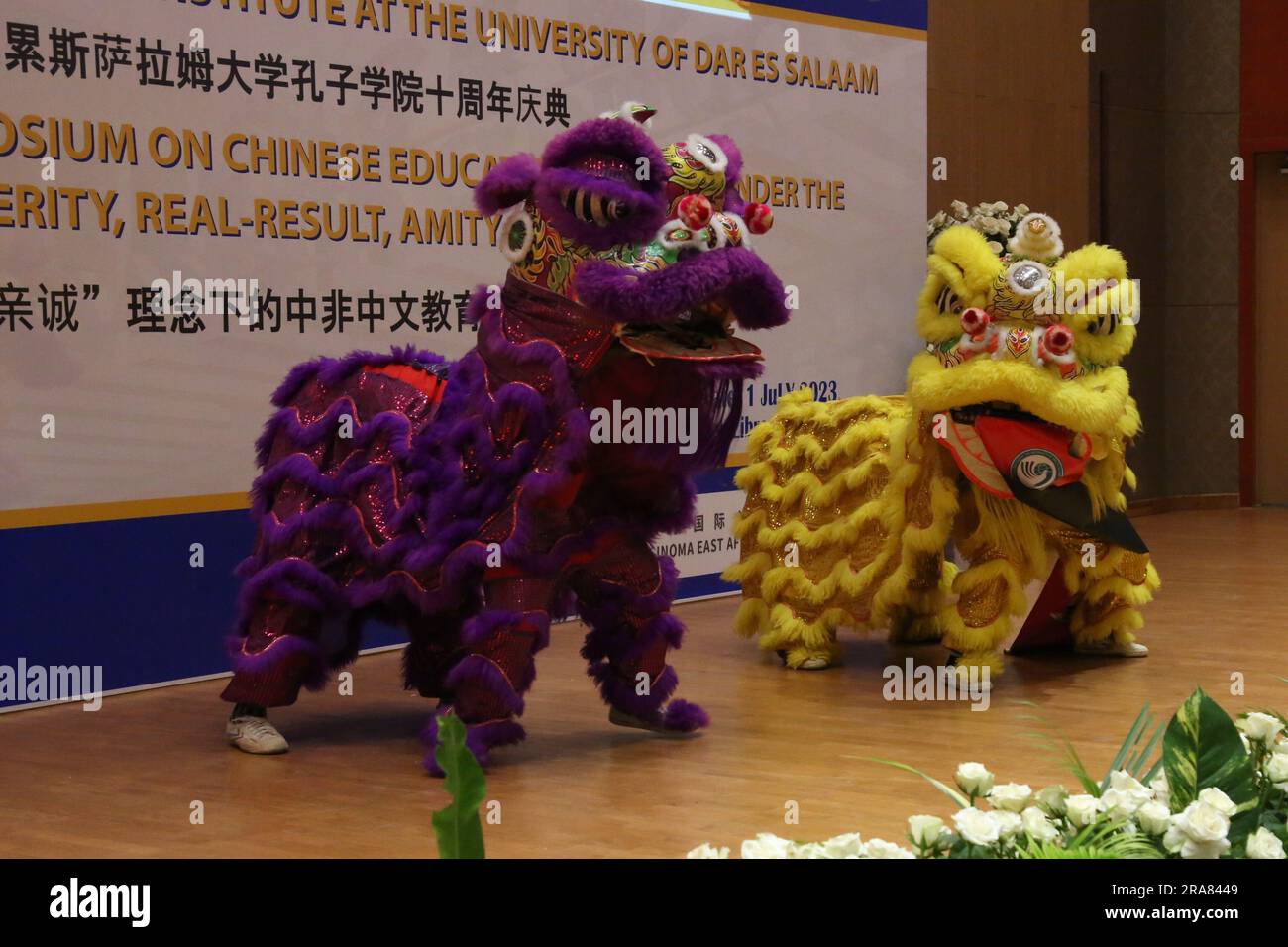 (230702) -- DAR ES SALAAM, July 2, 2023 (Xinhua) -- Students perform a ...