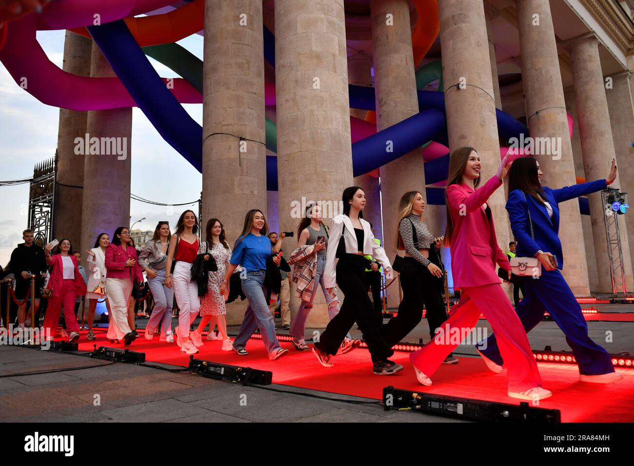 Party in the park hi-res stock photography and images - Alamy