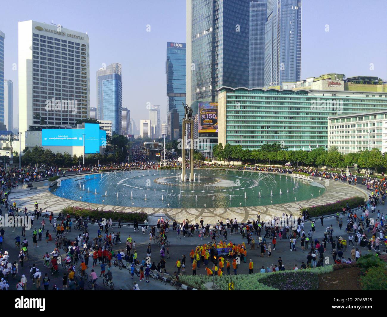 Top view of Car Free Day at the Hotel Indonesia Roundabout, Central ...