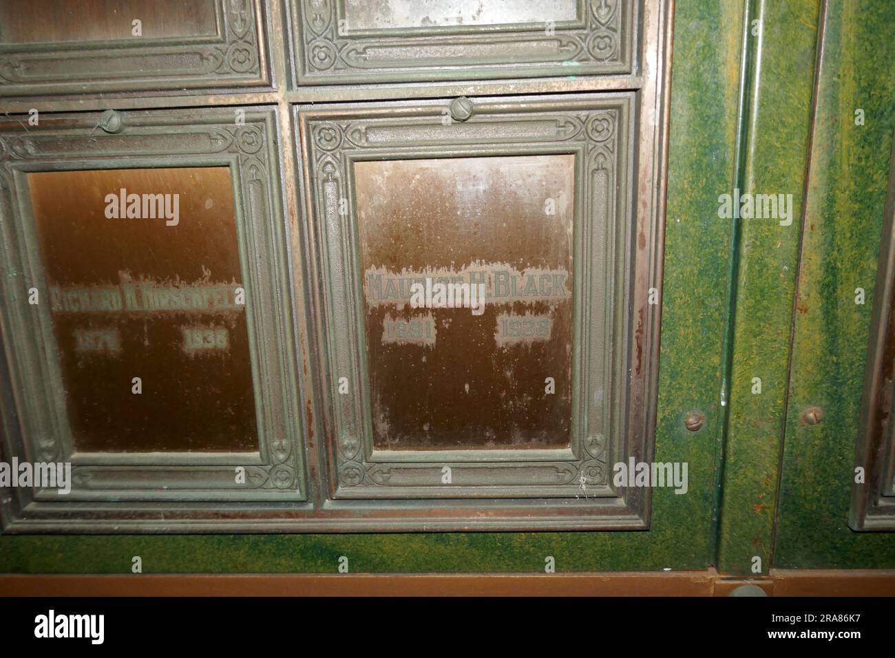 Los Angeles, California, USA 1st July 2023 Actor Maurice Black Grave ...