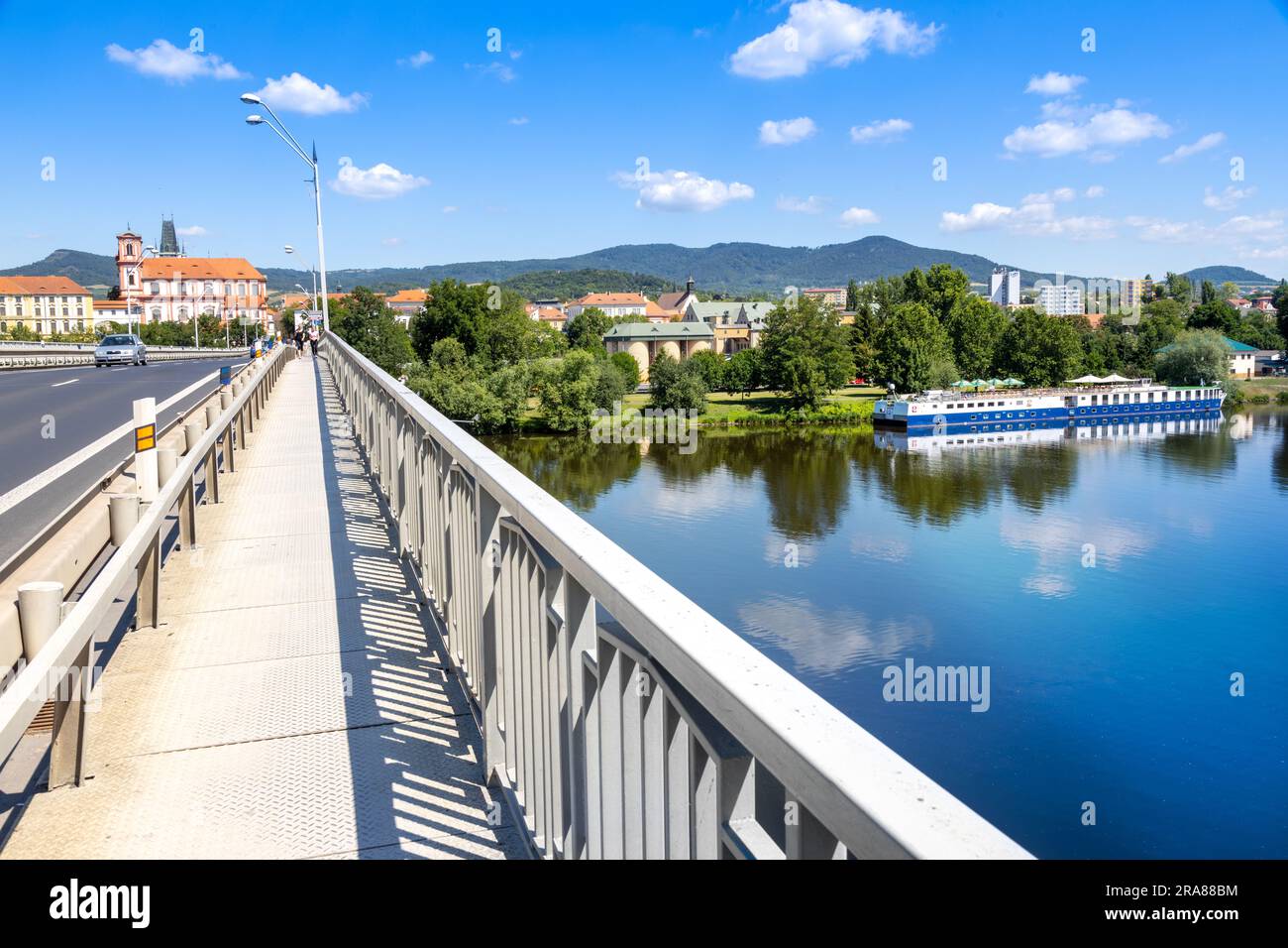 reka Labe, Ceske stredohori, mesto Litomerice, Ustecky kraj, Ceska ...