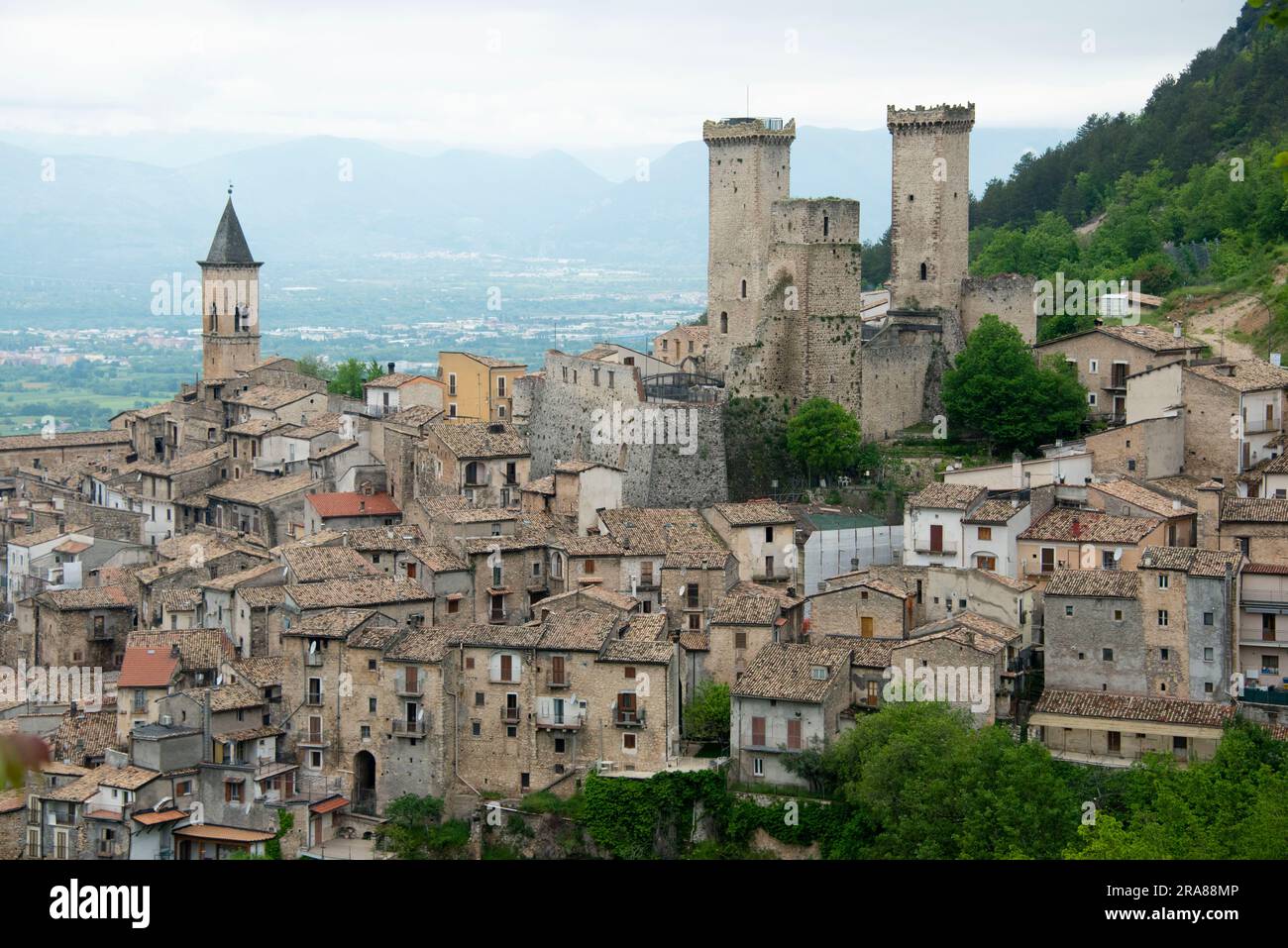 Medieval pacentro hi-res stock photography and images - Alamy