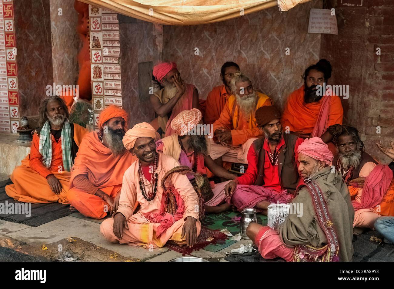 Holy men varanasi hi-res stock photography and images - Alamy