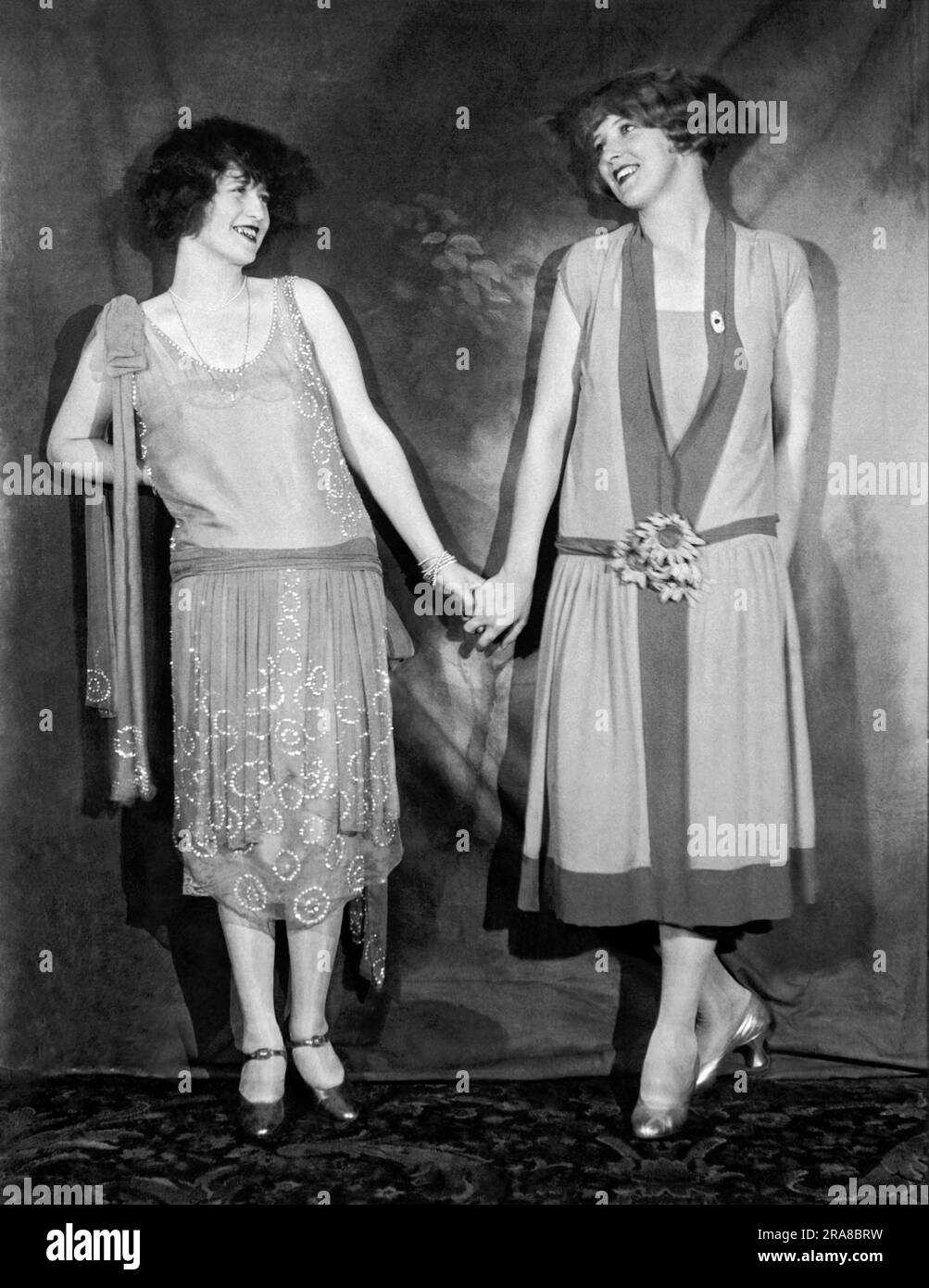 New York, New York: 1925. Stage and silent film actresses at the Hotel ...