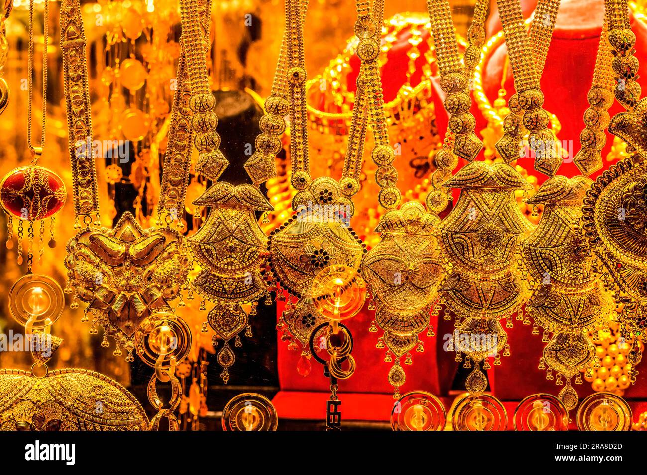Gold market grand bazaar istanbul hi-res stock photography and images ...