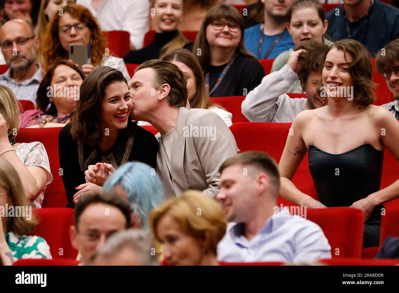 Mary Elizabeth Winstead, Ewan McGregor und Clara Mathilde McGregor beim ...