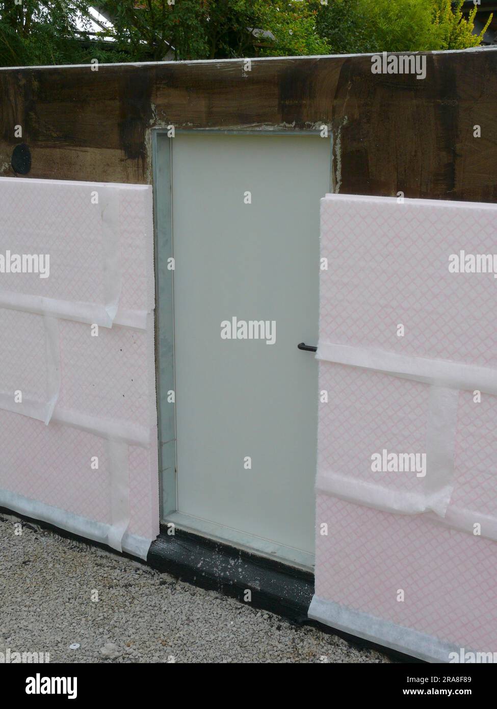 Exterior wall insulation hi-res stock photography and images - Alamy