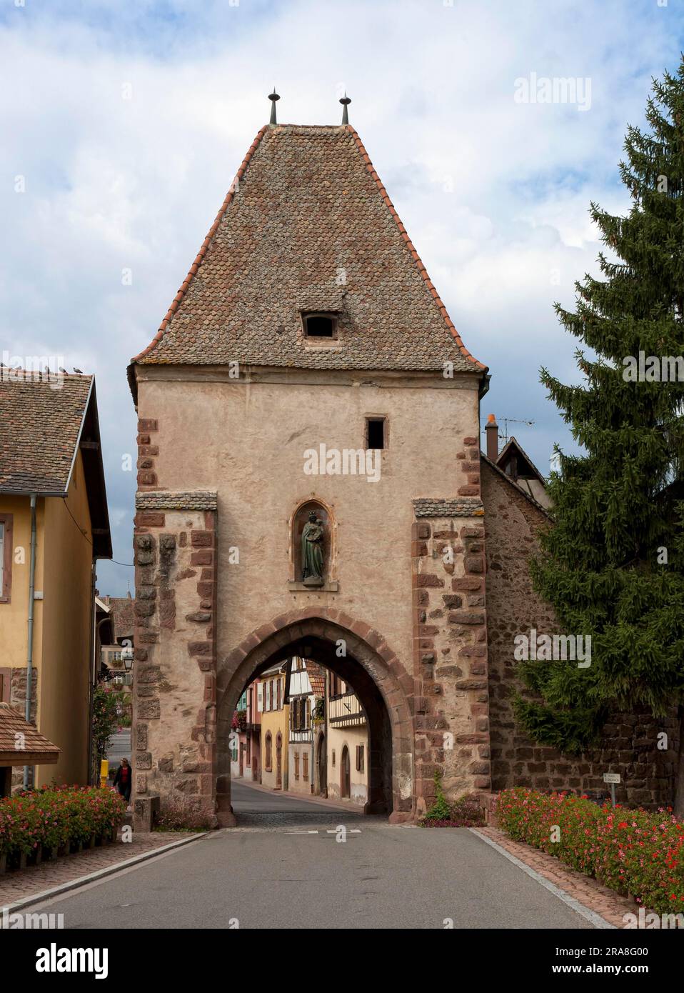 Fixing gate hi-res stock photography and images - Alamy