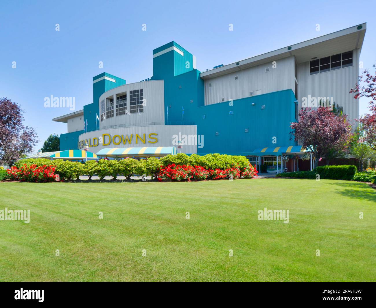 Emerald Downs horse racing track exterior Stock Photo - Alamy