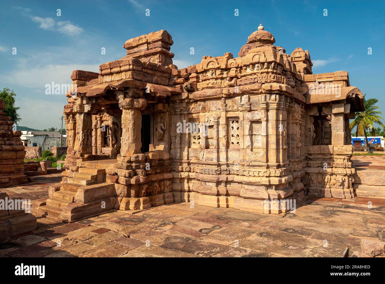 8th century Mallikarjuna temple in Pattadakal, Karnataka, India, Asia ...
