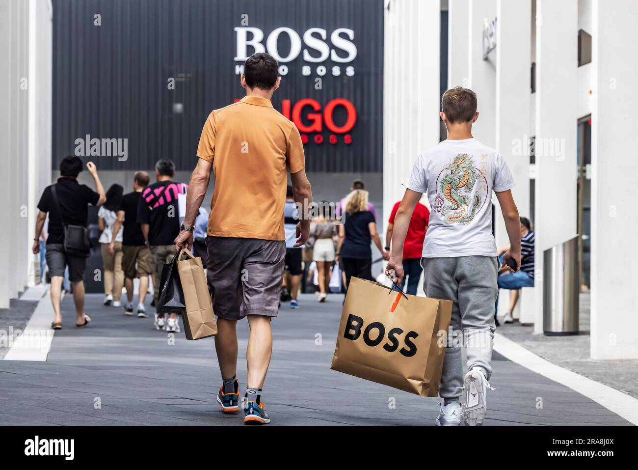 Outletcity with more than 80 premium and luxury brands, mainly clothing ...