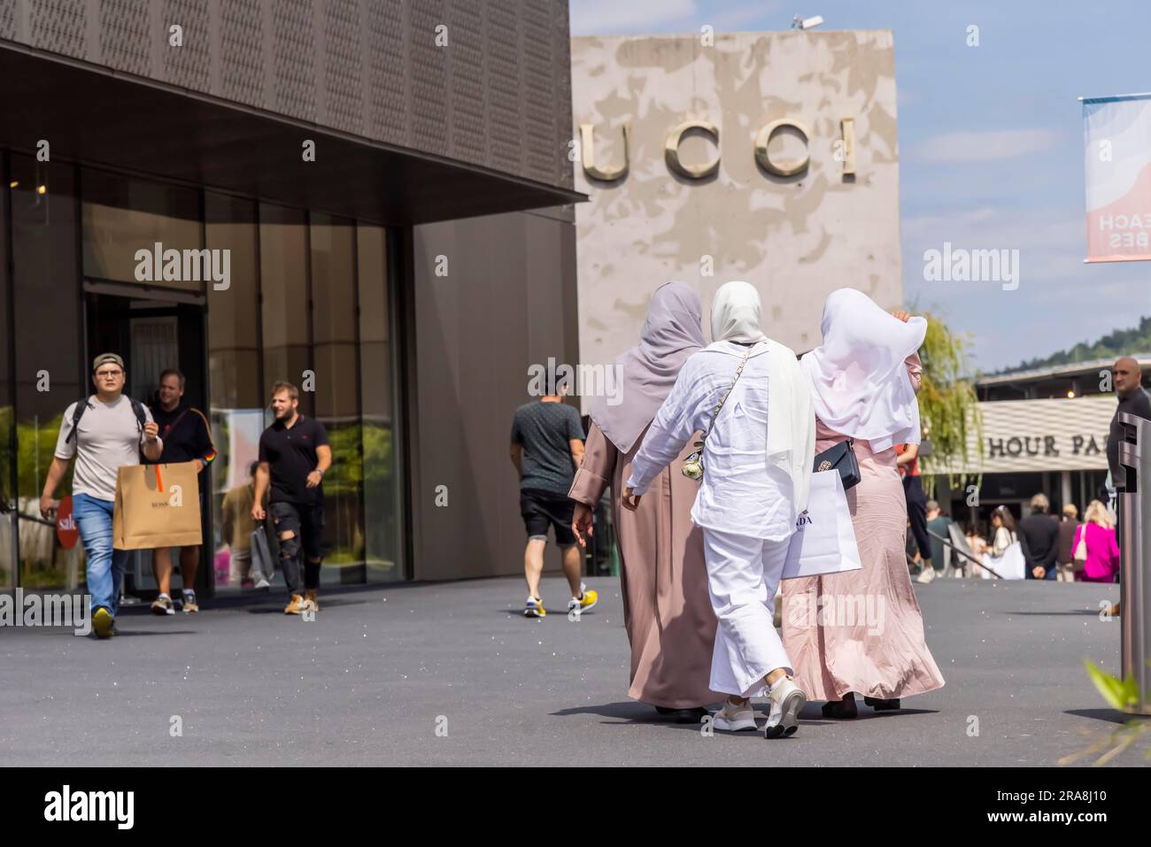 Outletcity with more than 80 premium and luxury brands, mainly clothing ...