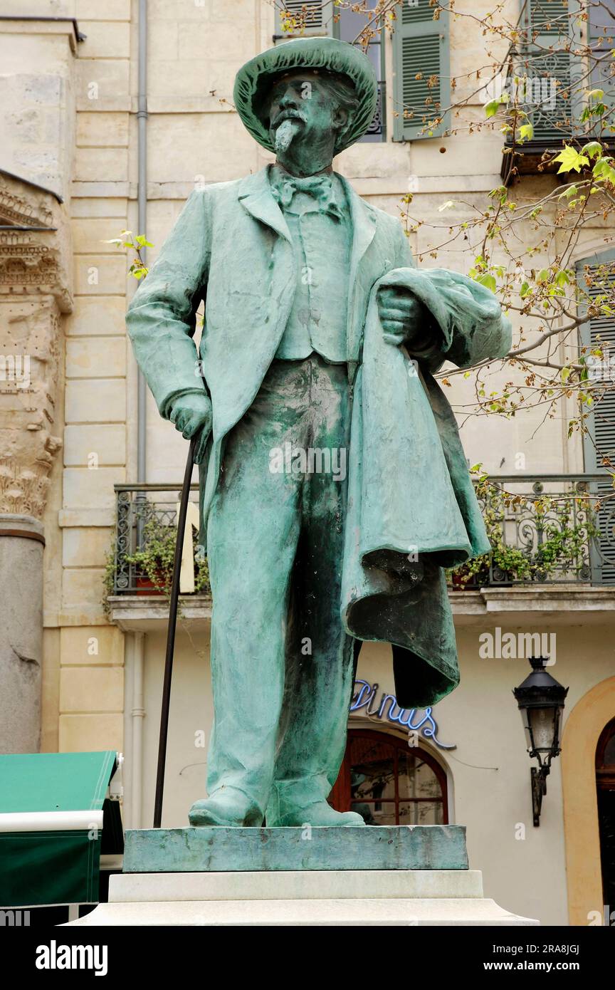 Mistral sculpture hi-res stock photography and images - Alamy