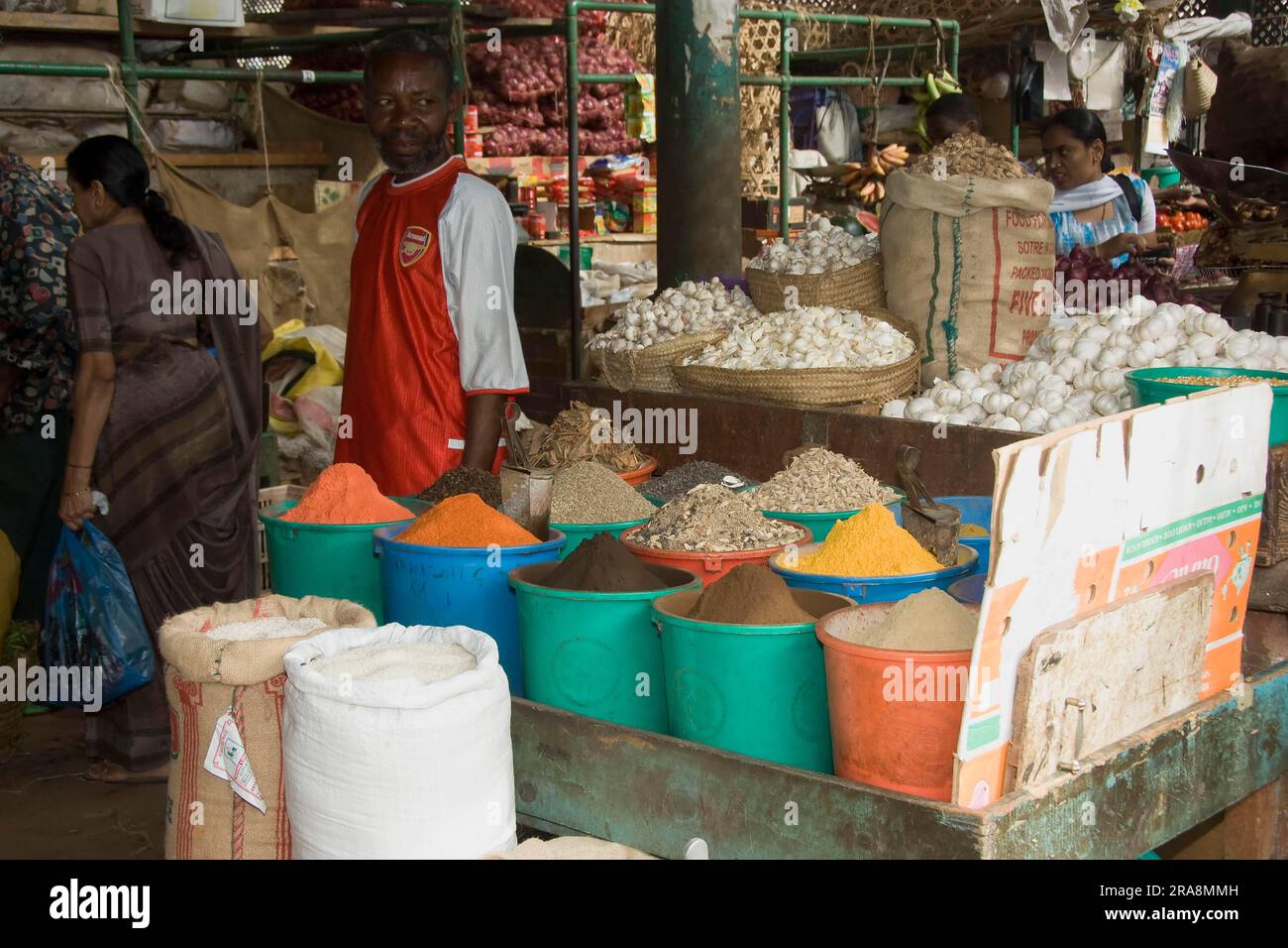 Spices stall, spice market of Mombasa, Kenya Stock Photo - Alamy