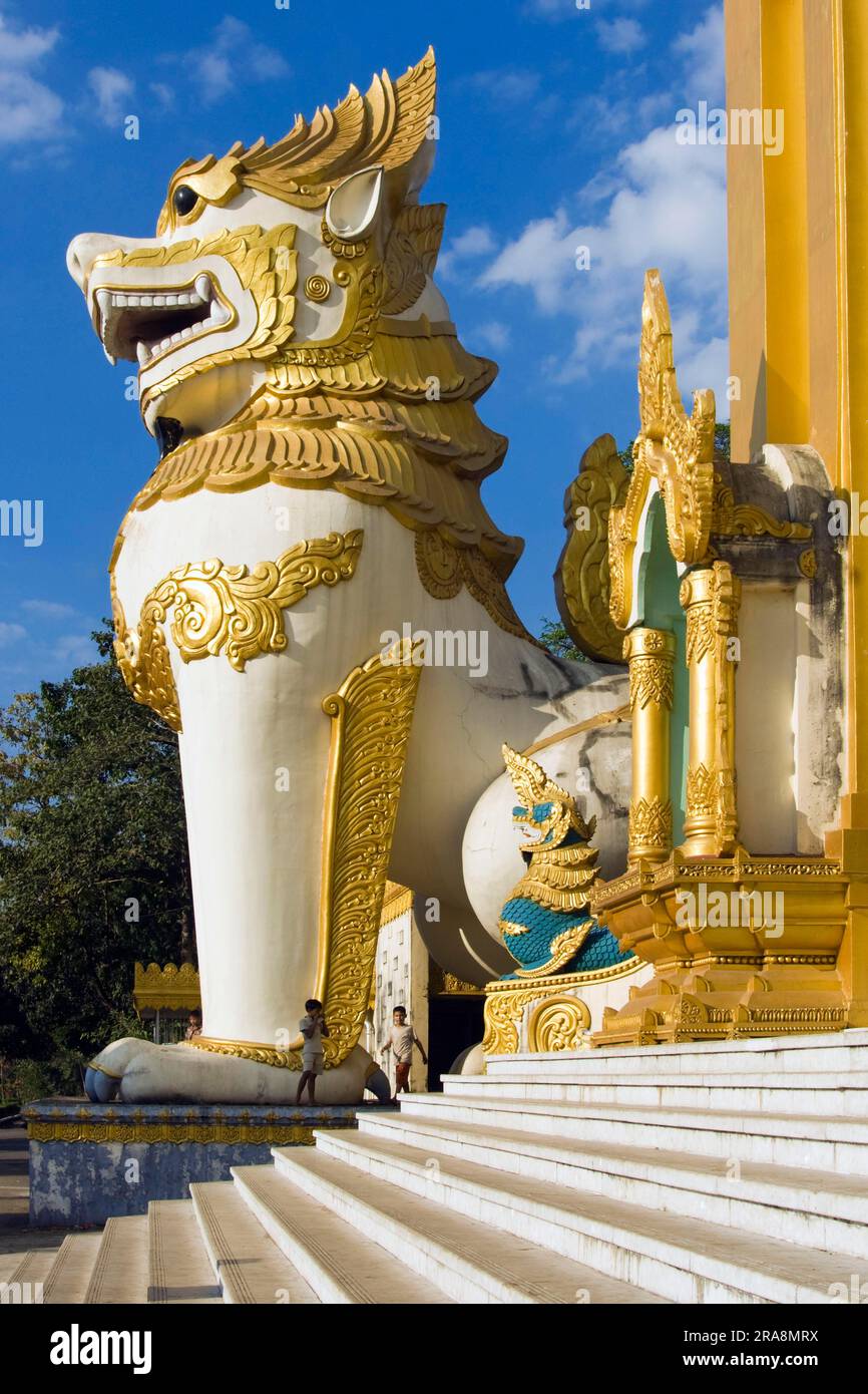 Golden Dragon, Shwedagon Pagoda, Yangon, Burma, Myanmar, Yangon Stock ...