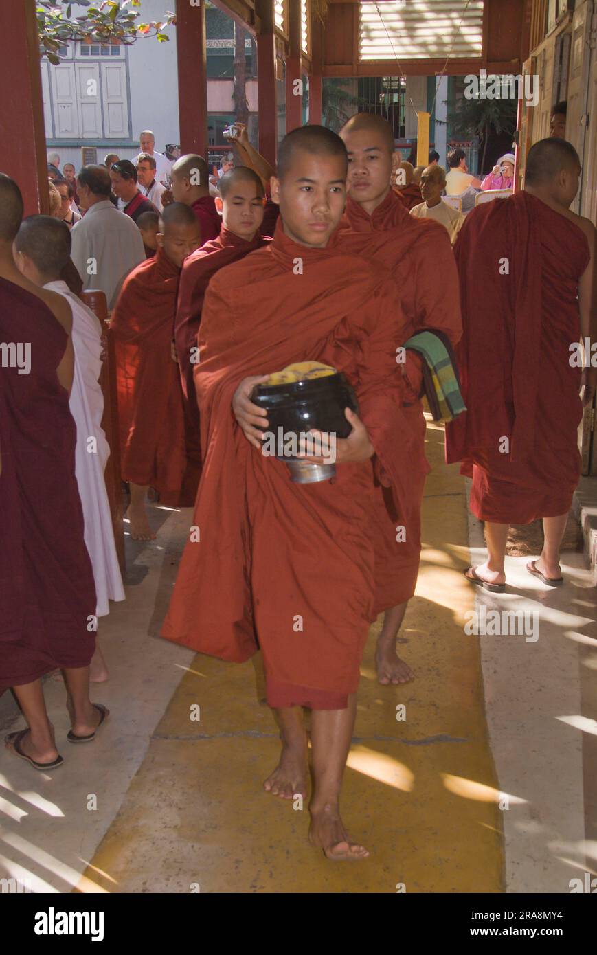 Buddhist monks, Mahagandayon Monastery, Amarapura, Burma, Myanmar Stock ...