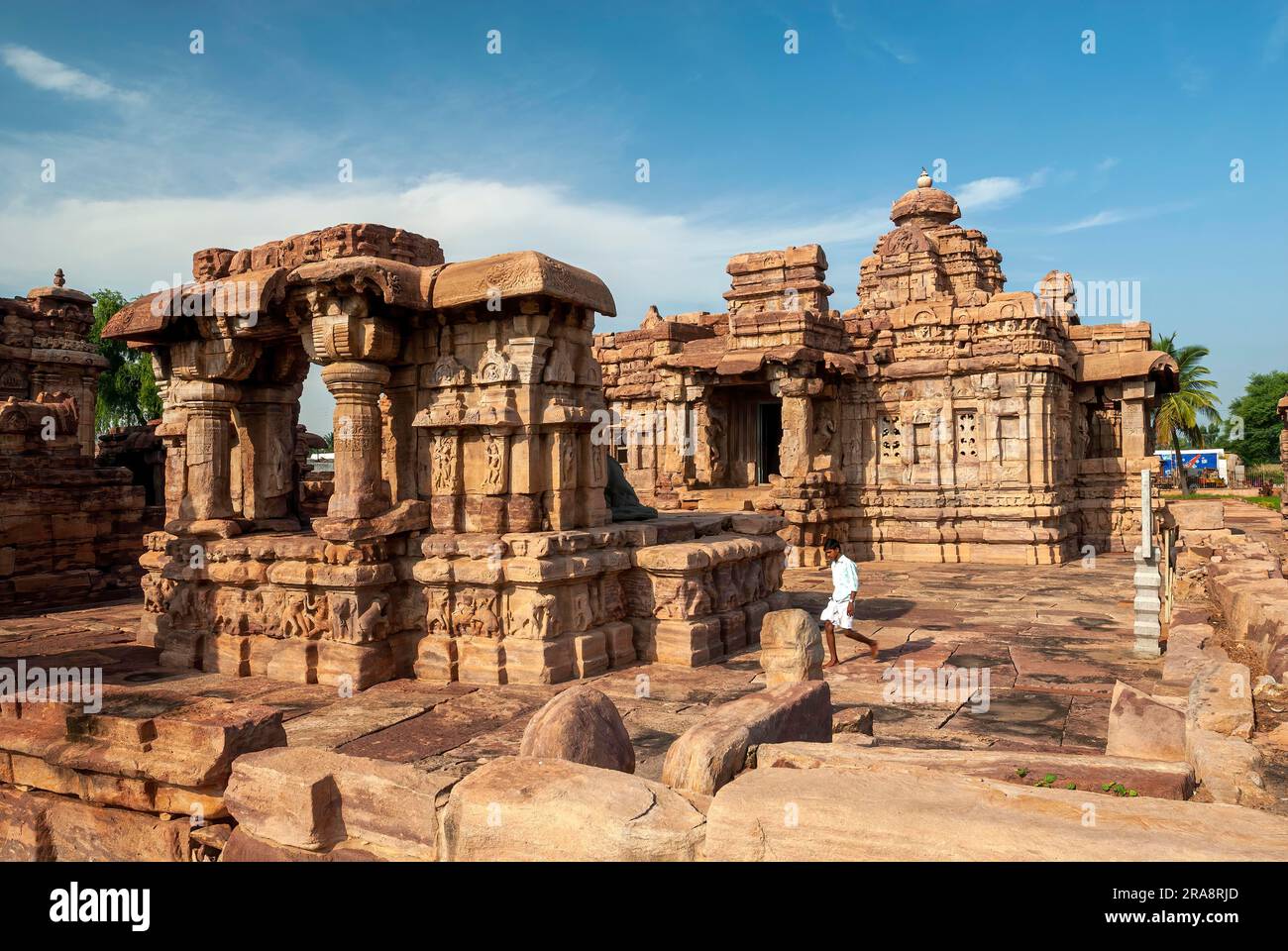 8th century Mallikarjuna Temple in Pattadakal, Karnataka, India, Asia ...