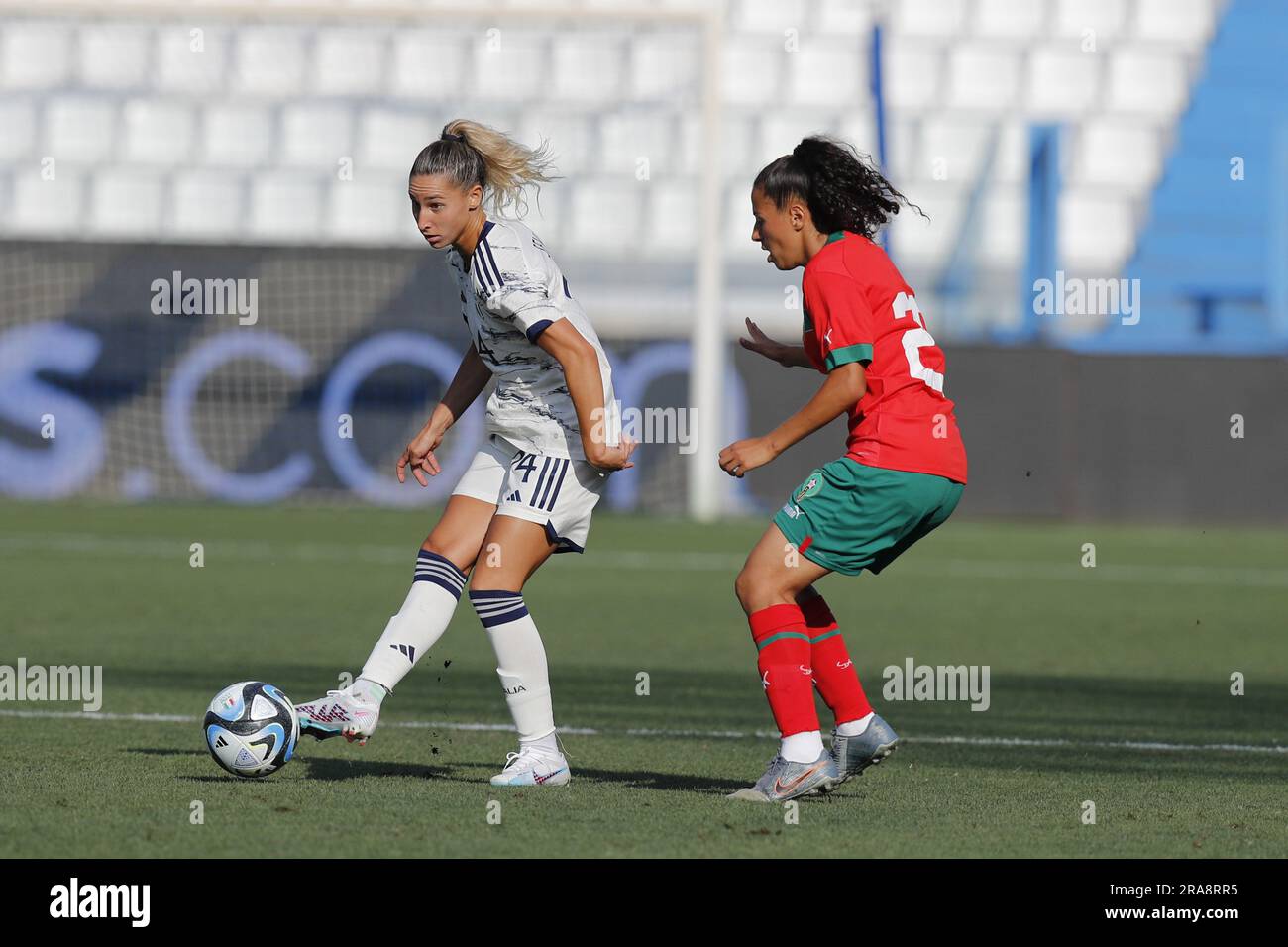 Sarah kassi hi-res stock photography and images - Alamy