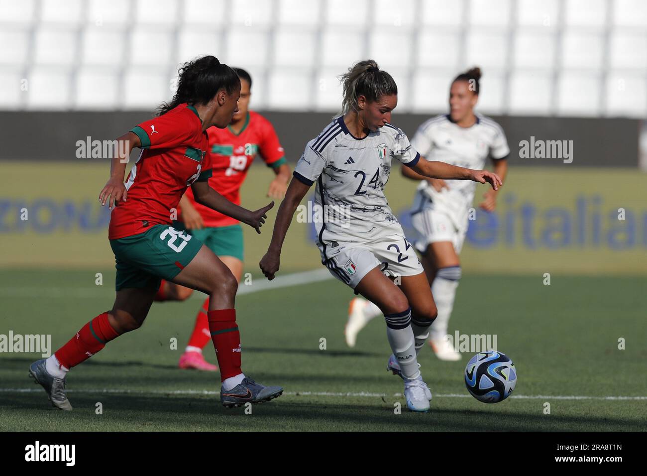 Sarah kassi hi-res stock photography and images - Alamy