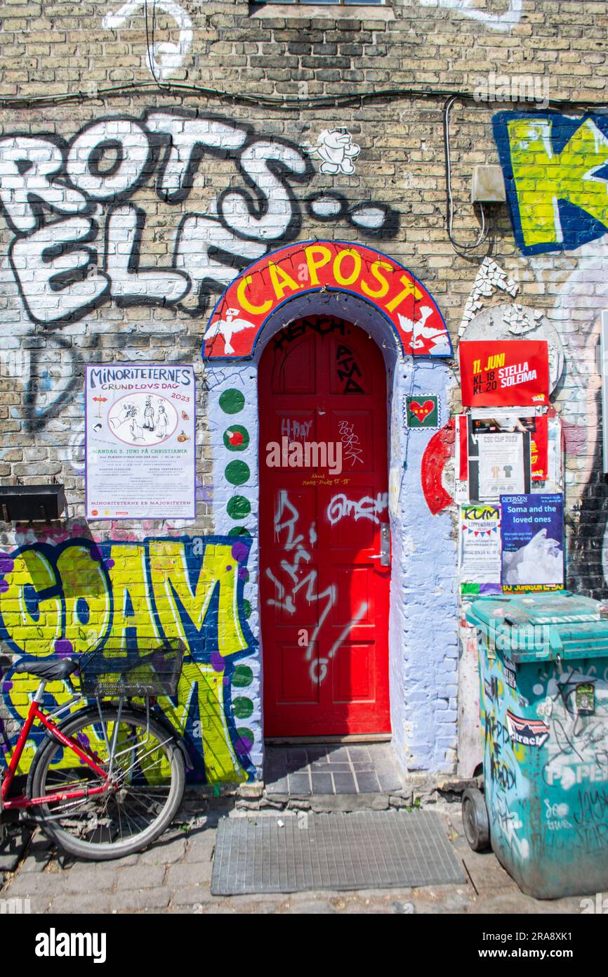 Copenhagen, Denmark - red door indicating a post office Stock Photo - Alamy