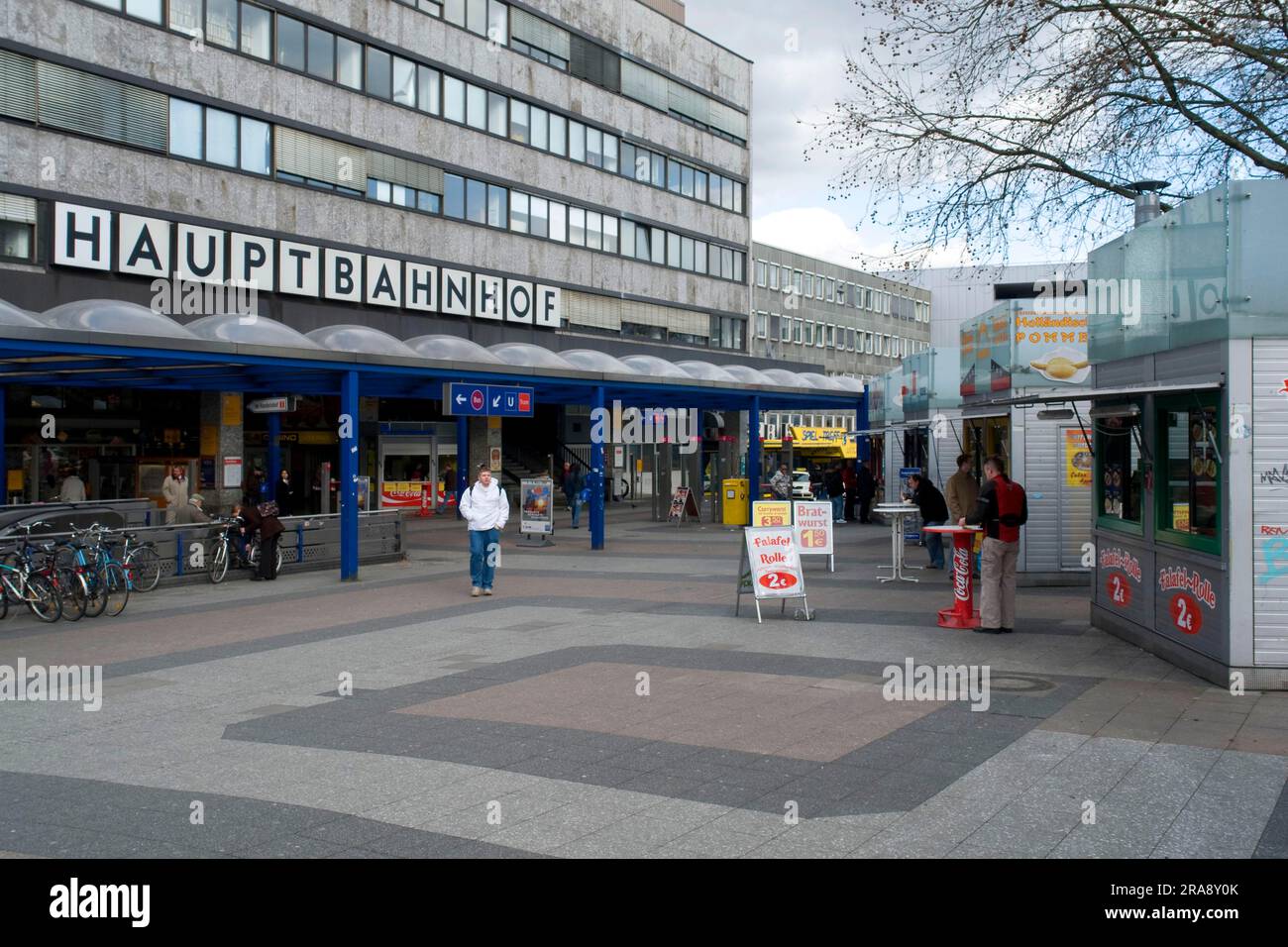 Station forecourt, Essen Central Station, North Rhine-Westphalia ...