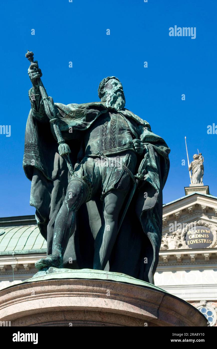 Gustav Erich statue, in front of Riddarhuset, Old Town, Riddarholmen ...