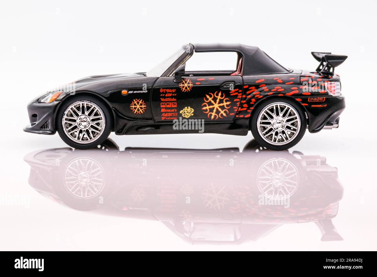 Fast&Furious Honda S2000 1:43 model car, side view, white background ...