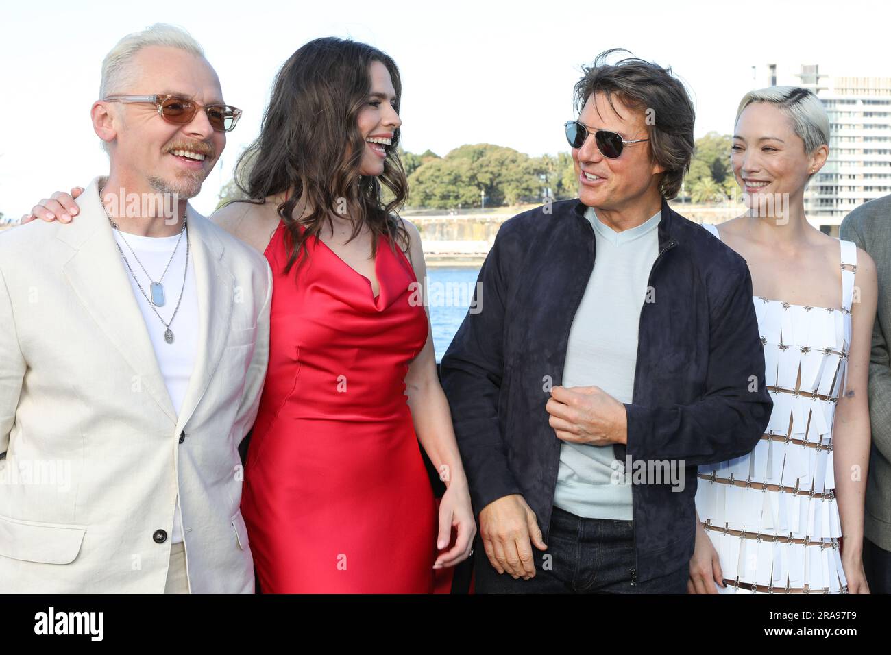 Hayley atwell tom cruise hi-res stock photography and images - Alamy