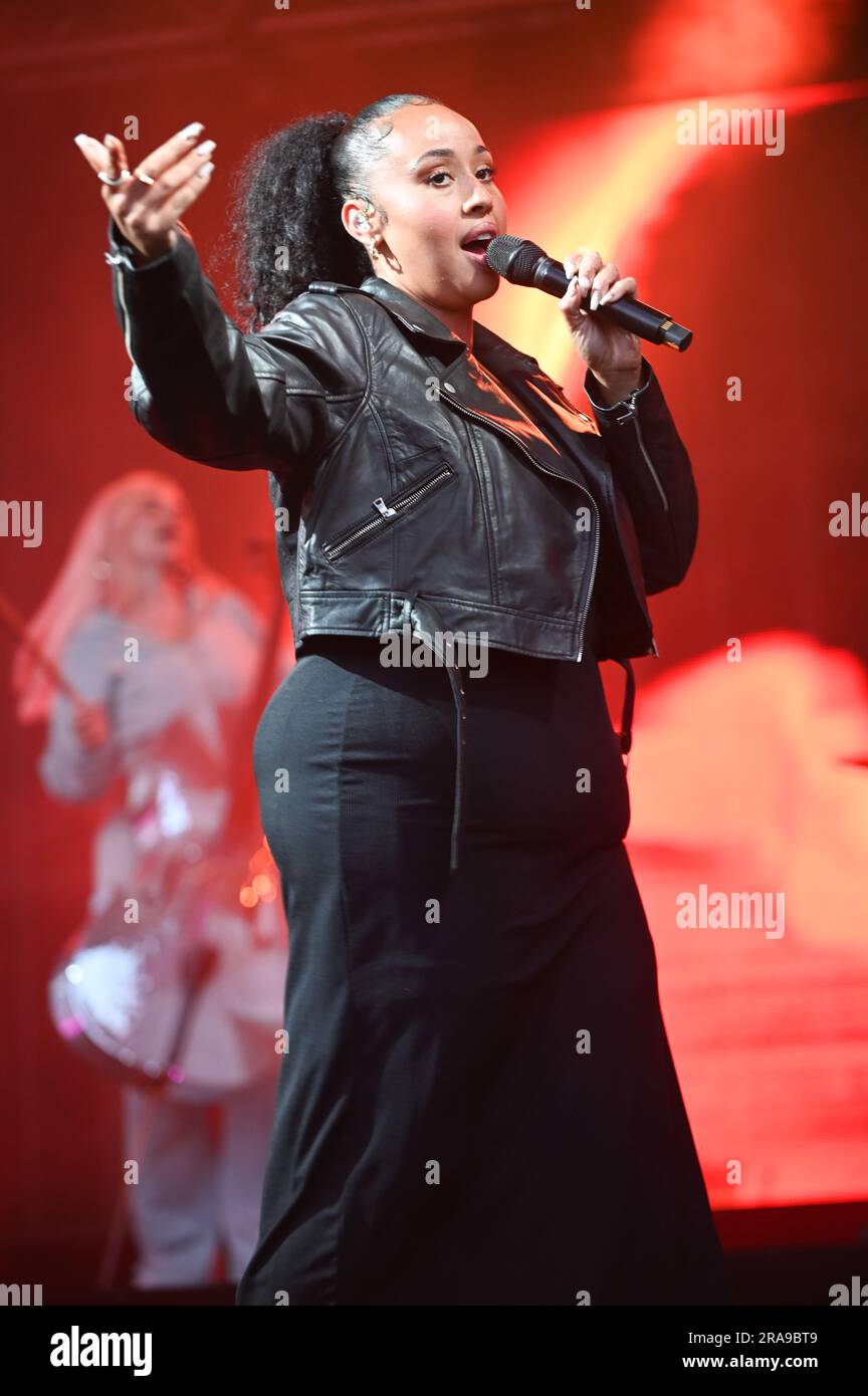 Clean Bandit ,Performing at Doncaster Racecourse , Doncaster , Uk , 01. ...