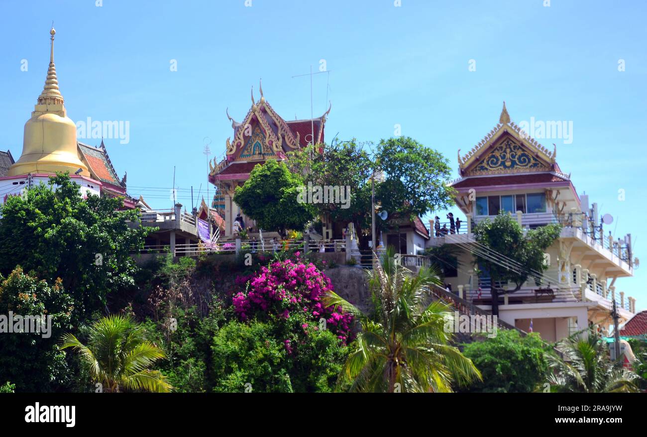 Wat Koh Loi Buddhist temple, at Koh Loy, a small floating island ...