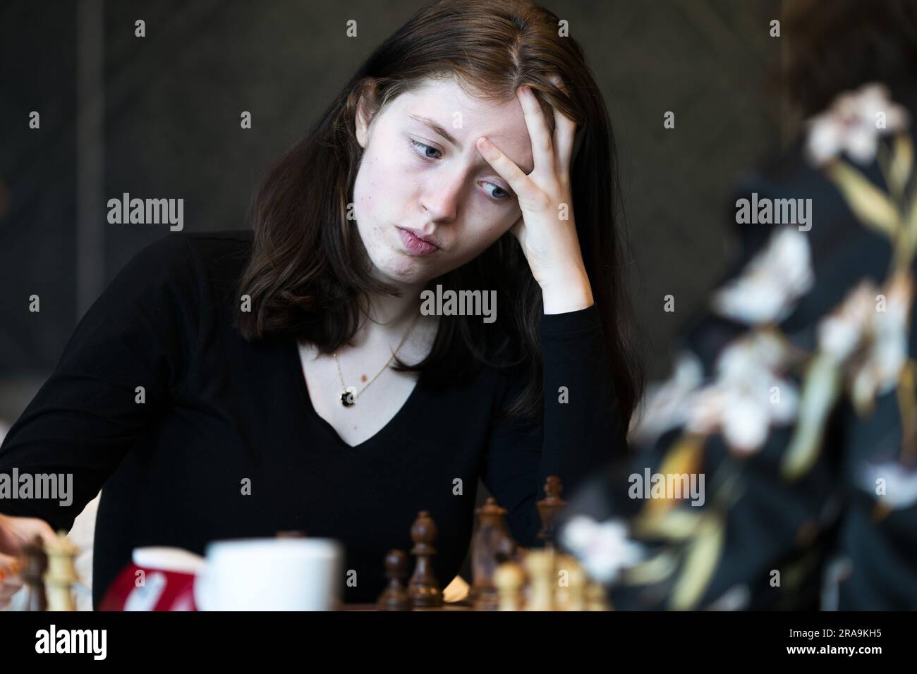 Chesswoman hi-res stock photography and images - Alamy