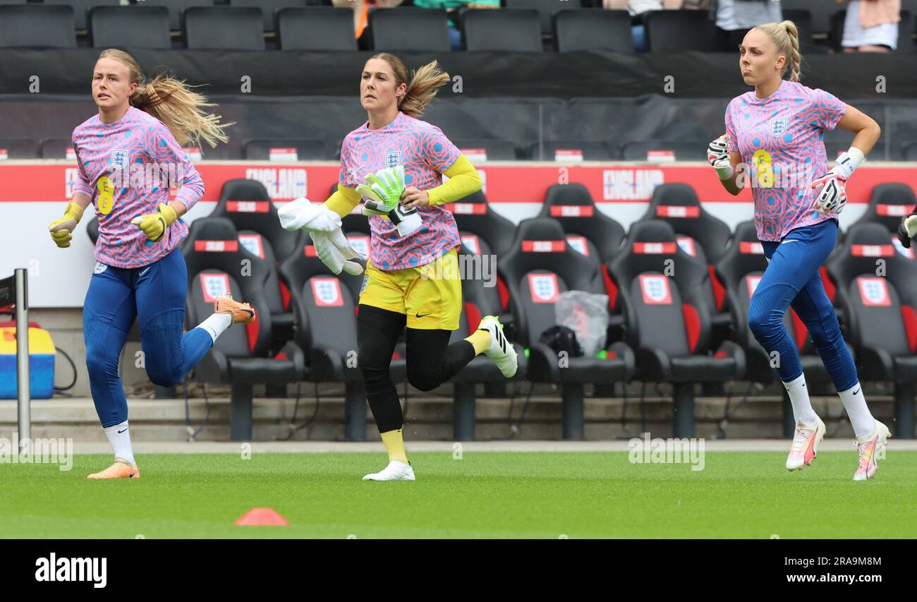 L-R Hannah Hampton (Aston Villa)of England Women Mary Earps (Manchester United)of England Women ...