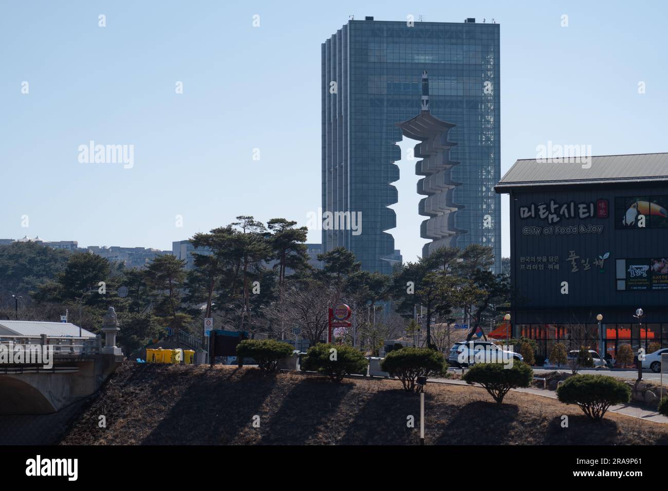 Hwang ryong won pagoda hi-res stock photography and images - Alamy