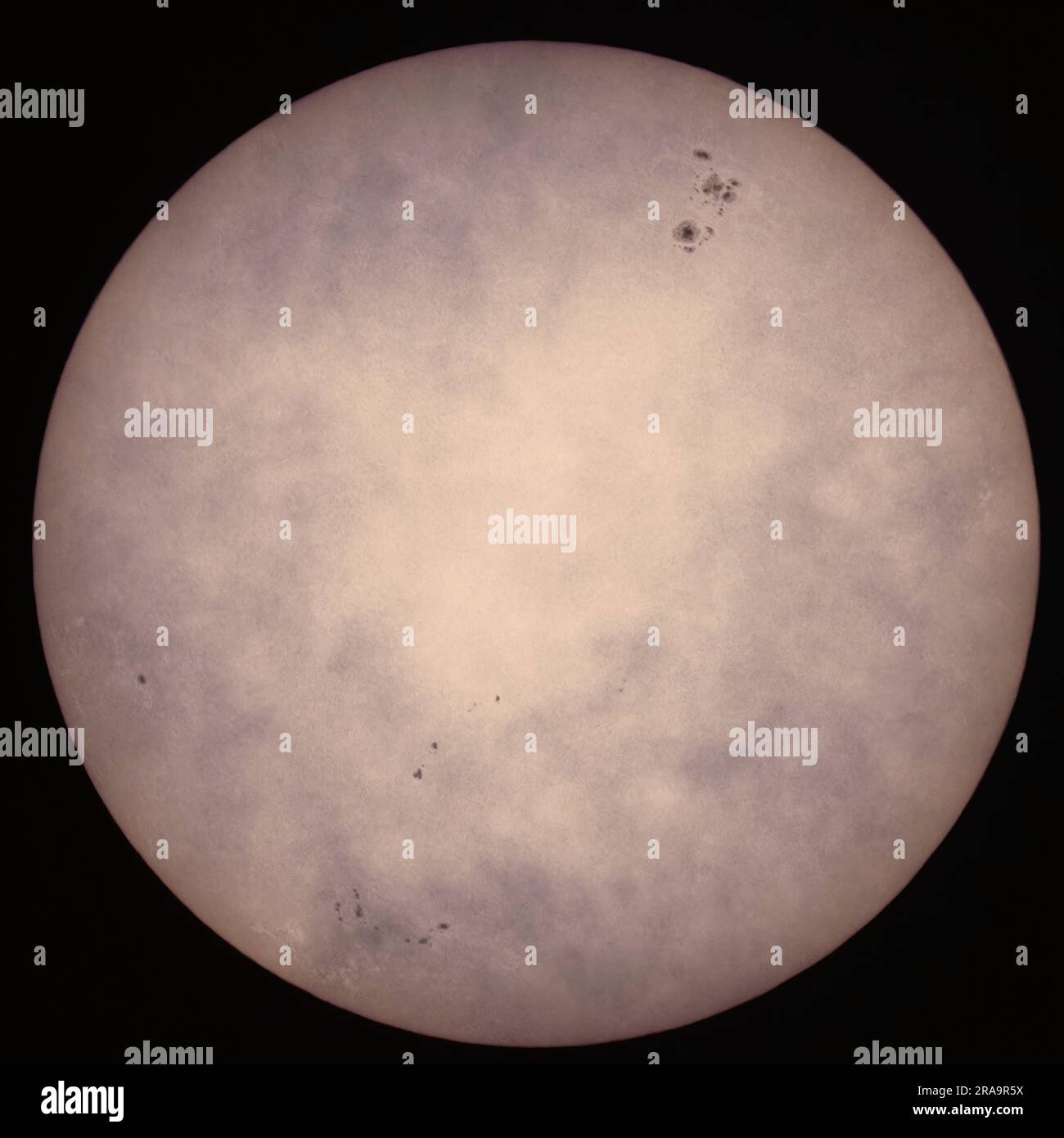 Cologne, Germany. 02nd July, 2023. The huge sunspot AR3354 can currently be seen on the surface ...